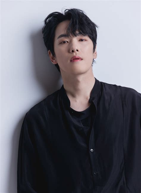 Kim Jung Hyun 김정현 Dramalist