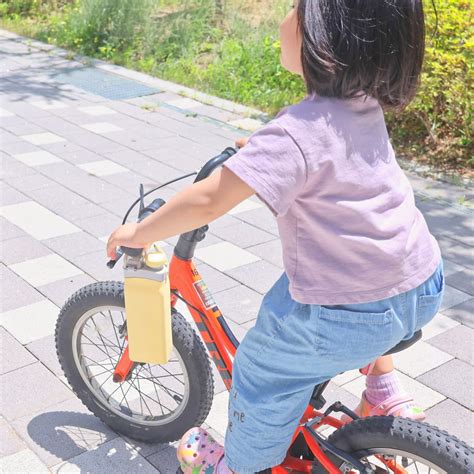 민사임당 육아 일상 뷰티 인테리어 건강 협찬 무게 스트레스 없는 물병 거기다 말랑하지만 흐물거리지 않고 잘 서 있는 물병 이랍니다 분리와 물 세척 그리고