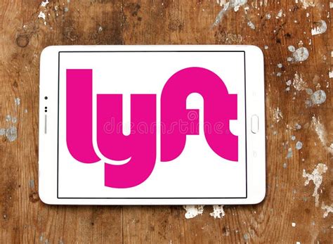 Lyft Logo Editorial Image Image Of Phone Icon Sign 90002670