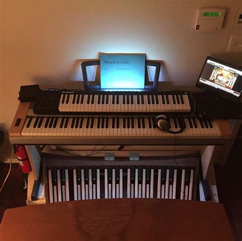 learn how to build a hauptwerk home practice organ everything from wiring the pedal board with