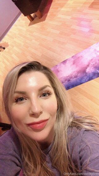 Ashleyfires Ashleyfiresprivatepage Nude OnlyFans NudoStar TV