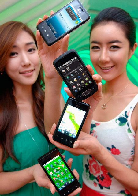 Lg Announced Optimus One And Optimus Chic Android Smartphones Tech Source
