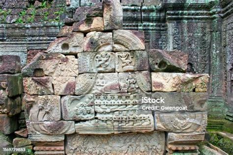 Bas Relief Di Kuil Ta Som Di Siem Reap Foto Stok Unduh Gambar