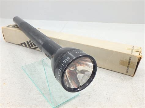 激レア 超 マグライト MagLite 7C 単二電池7本使用 箱付き マグホルダー付 同梱不可 1円スタート マグライト 売買された