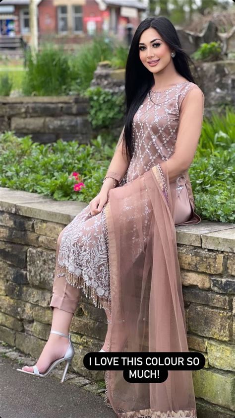 British Paki Hottie R Pakibeauties