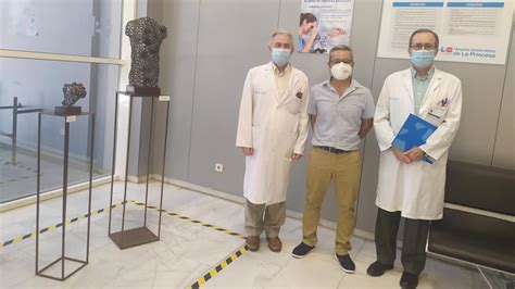 El Escultor Pablo Rebollo Homenajea A Los Profesionales De La Princesa