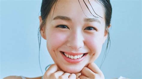 今年3月にデビュー”高野真央、反則級のメリハリボディ 『週プレ』2回目の登場 グラビア Abema Times アベマタイムズ