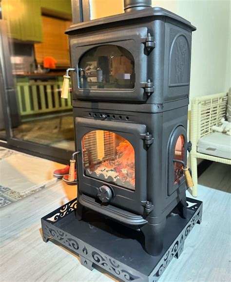 ბუხარი თუჯის სიმაღლე 110 სმ სიგანე 52 სმ სიღრმე 42 სმ წონა 110 კგ სიმძლავრე 13 Kw გათვლილია 70