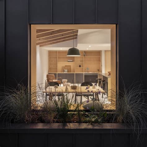 James Macdonald Wright And Niall Maxwell Model Kentish Country House On Traditional Hop Kilns