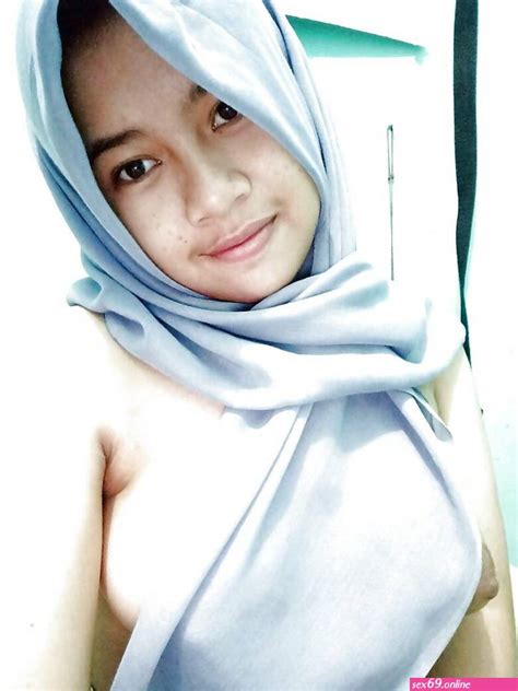 Toket Jilbab Naked Sexy Photos Toket Jilbab Naked Sexy Photos