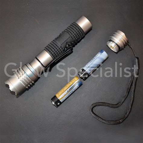 Led Flashlight Cree 3 Watt With Focus And Flash Modus Glow Specialist