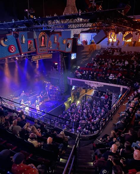Santana House Of Blues Reviews