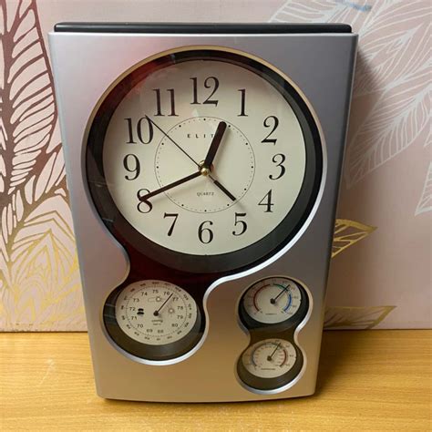 Elite Quartz Clock With Temperature And Humidity S Elite Quartz Clock With Temperature And Humidity S