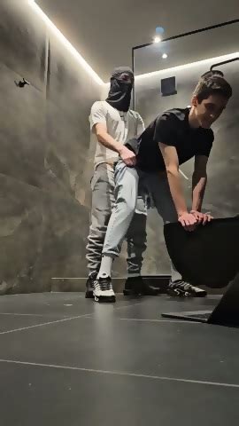 Sex In The Mall S Mens Room