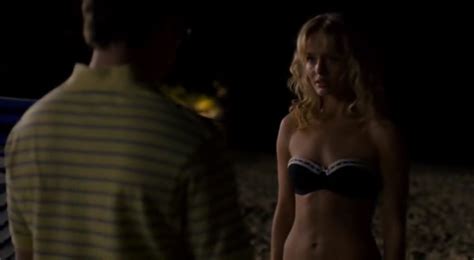 Laura Haddock Nua Em The Inbetweeners Movie