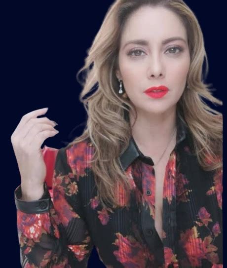 Somos El Espectador Sugey Abrego Se Desnuda En La Obra Tengamos El Sexo En Paz