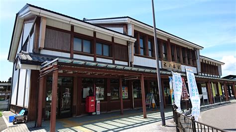 つるやカフェ江北図書館新館 Lib リブプラス内 どこいこ長浜