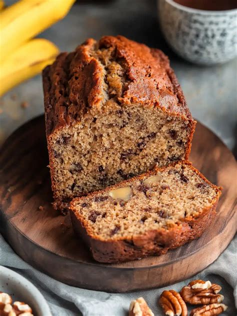 Irresistibly Moist Banana Nut Bread Recipe Youll Adore