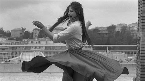 Italian Actress Claudia Cardinale Star Of 8½ And The Leopard Dies