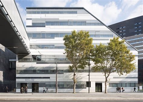 Anmas Defence Headquarters Features A Folded Metal Roof