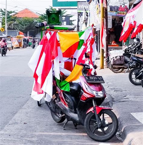Losari August A Street Vendor Sells Indonesian Flag Due To