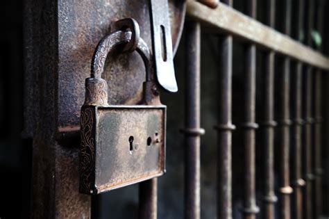 Rust Gate Old Padlock Rusted Free Image From Needpix Com