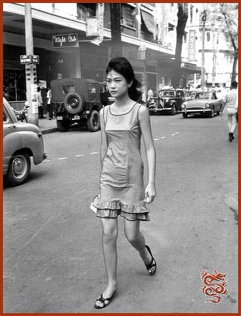 30 Amazing Black And White Photographs Of Vietnamese Bar Girls During The War Artofit