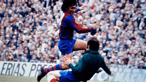 Muere El Cholo Sotil El Exjugador Peruano Del Barcelona Que Quería Ser