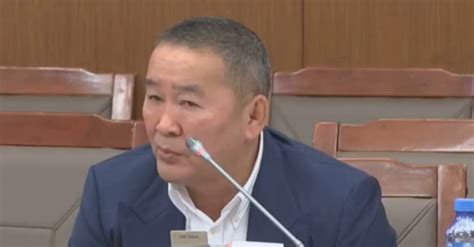 Х Баттулга Сайншанд аж үйлдвэрийн цогцолбор байгуулах ажлыг би өөрөө хариуцвал босгож чадна