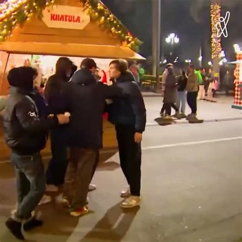 საახალწლო სოფლის ტერიტორიაზე ქალთა მარშის მონაწილეს ტიტუშკები დაესხნენ თავს Youtube