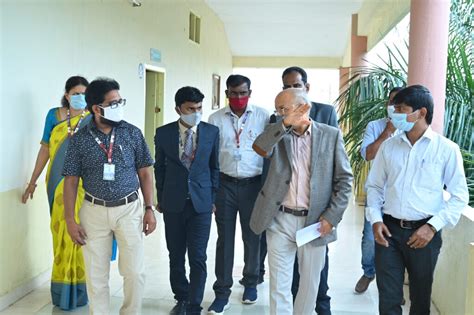 IN DEFENCE OF BINARY SYSTEM NAAC KNACK Vijay Kumar Shrotryia