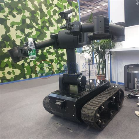 Safari 600t Crawler Platform Rubber Tracked Robot Chassis With 6dof Robotic Arm Camera Robot