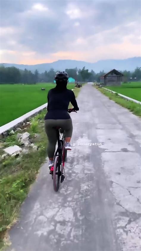 Olahraga Biar Semakin Ideal