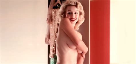 Gloria Windsor Model Profile