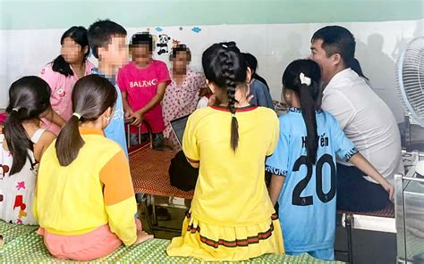 15 Học Sinh đau Bụng Buồn Nôn Nhập Viện Do Hiệu ứng đám đông Tuổi