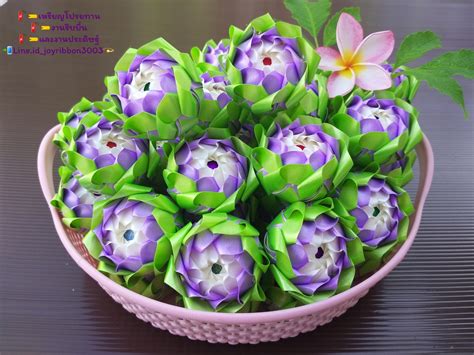 เหรียญโปรยทาน รูปดอกบัวสวรรค์ เป็นงานฝีมือ ทำจากริบบิ้น เป็นงานตัวเปล่า บรรจุแพคละ50ชิ้น