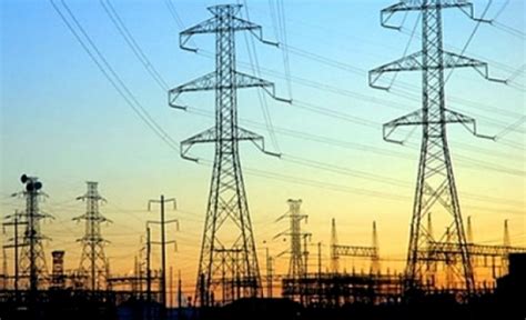 กฟผ เฝ้าระวังสายส่งไฟฟ้าแรงสูงโคมวันลอยกระทง