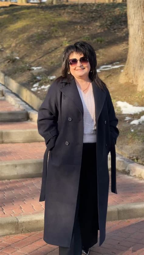 Верхній одяг пальта дублянки шкіряні куртки шуби Продовжуємо демонструвати наші