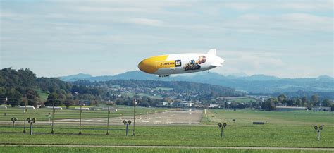 Erfolgreiches Jahr Für Zeppelin Nt Cockpit