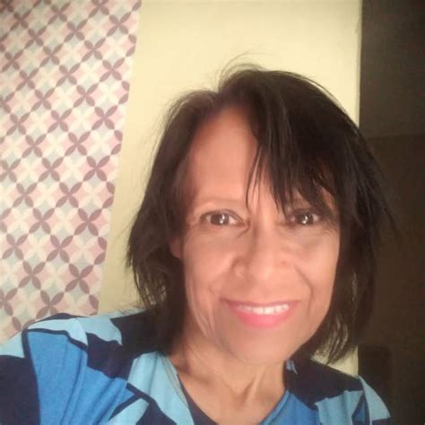 Julia Elias Juliaelias51 • Threads Say More