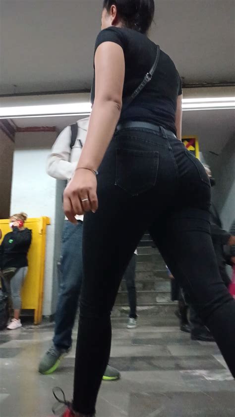Buenos Culos En El Metro De La Cdmx Spandex Leggings And Yoga Pants