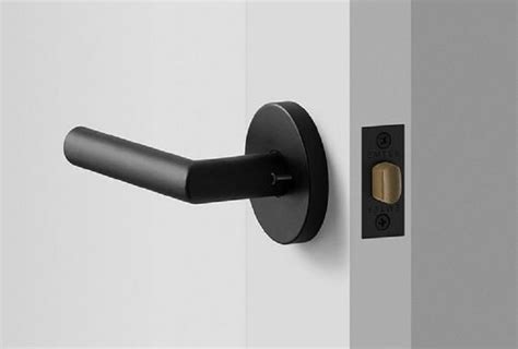 Cara Membuka Pintu Saat Kunci Rumah Hilang Depo Bagoes Bangunan