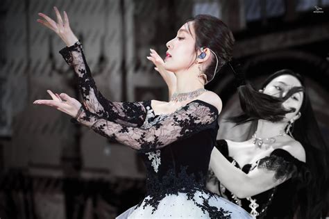 Renejingle On Twitter 221108 Gma𓅫 🖤🦢 아이린 배주현 Irene