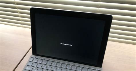 Surface が No Bootable Device で起動しない修復事例