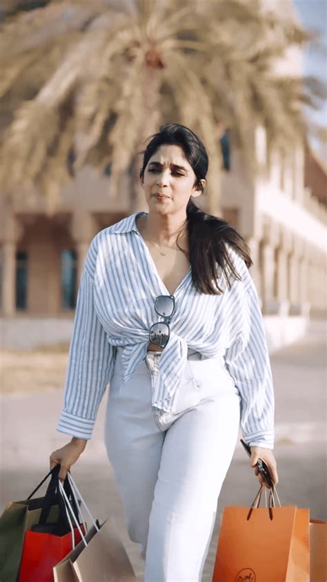 Nyla Usha Rmalluhorny