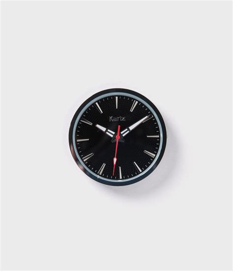 Kartz Clock 카츠클락 차량용 아날로그 시계 스포티 블랙 감도 깊은 취향 셀렉트샵 29cm