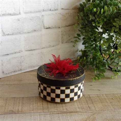 Courtly Check T Box Small Decorative Hat Box