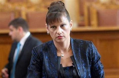 Д р Даниела Дариткова ГЕРБ показа модел за политическо поведение Фактор