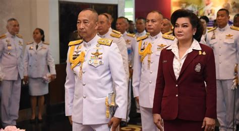 บิ๊กต่อ สักการะสิ่งศักดิ์สิทธิ์ในรั้วสตช ในโอกาสเข้ารับตำแหน่งผบ ตร คนที่ 14