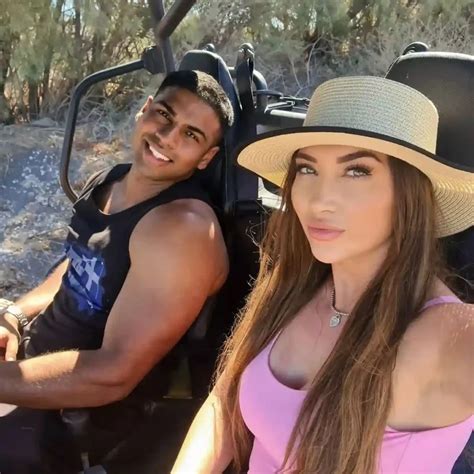 Model Stephanie Collier Wikipedia Age Model Bio Wiki Biography Babefriend Australia